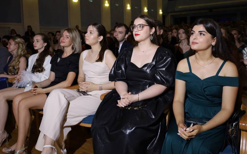 Выпуск СГМУ 2024 — Саратовский Государственный Медицинский Университет